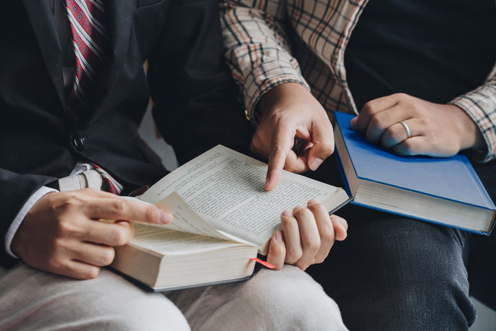 Pastoral Studies Degrees Online – Bachelor’s, Master’s and More